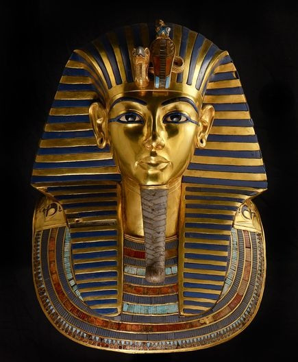 The secret of Tutankhamun and the curse of the Papyri • Neperos