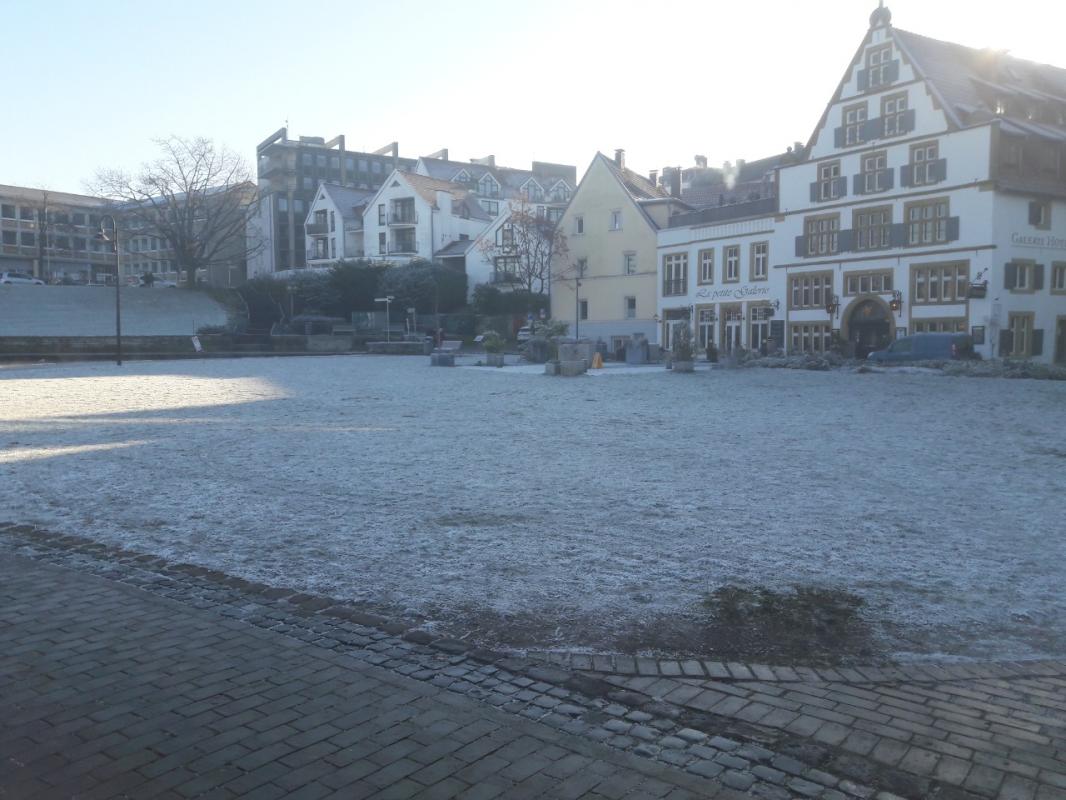 Below zero • Neperos