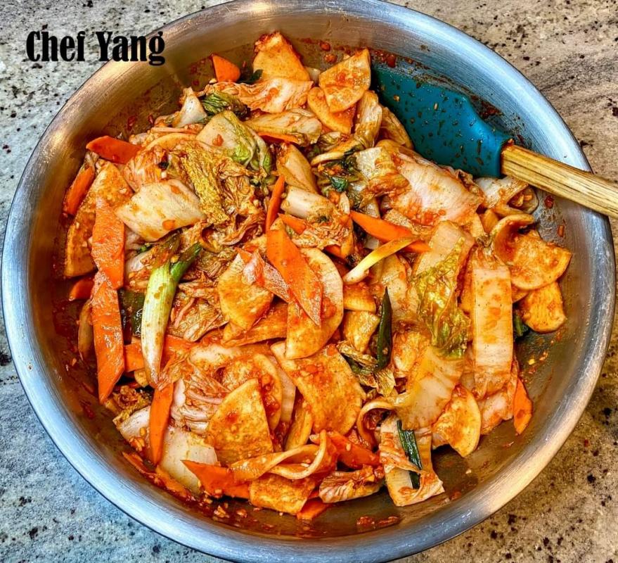 Homemade Kimchi • Neperos