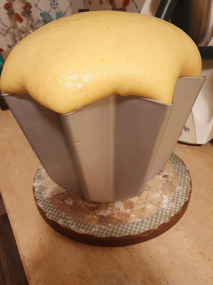 Pandoro easy recipe • Neperos