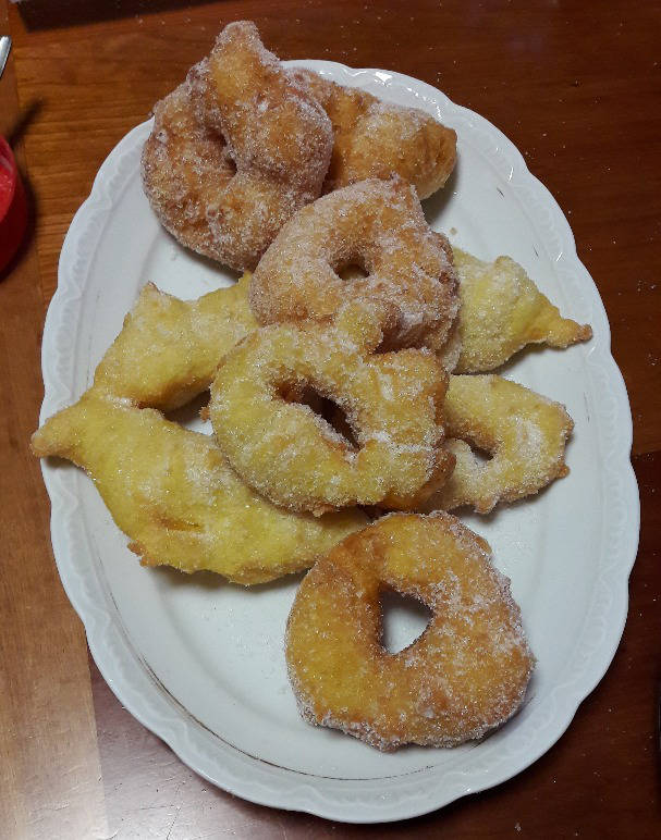 Zeppole (Sardegna) • Neperos