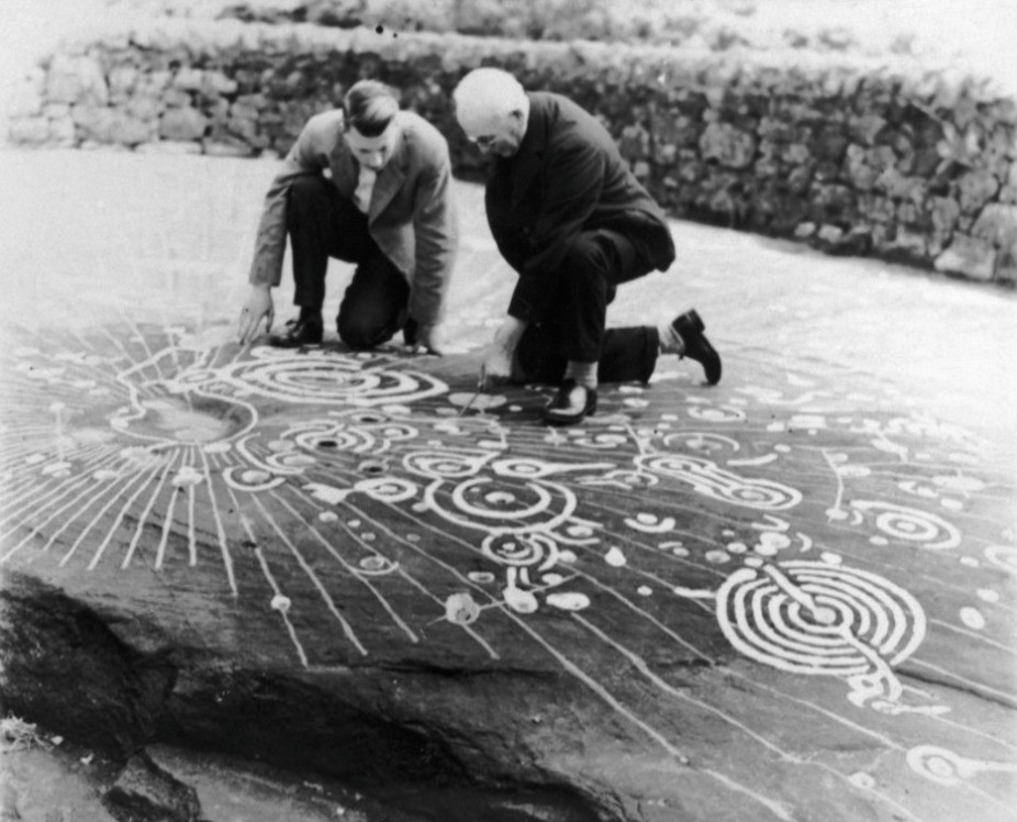 The mysterious Cochno Stone: a cosmic map? • Neperos