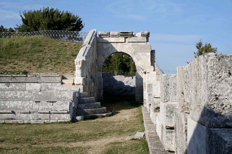 Megalithic sites in Italy • Neperos