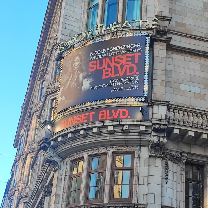 Sunset boulevard musical • Neperos