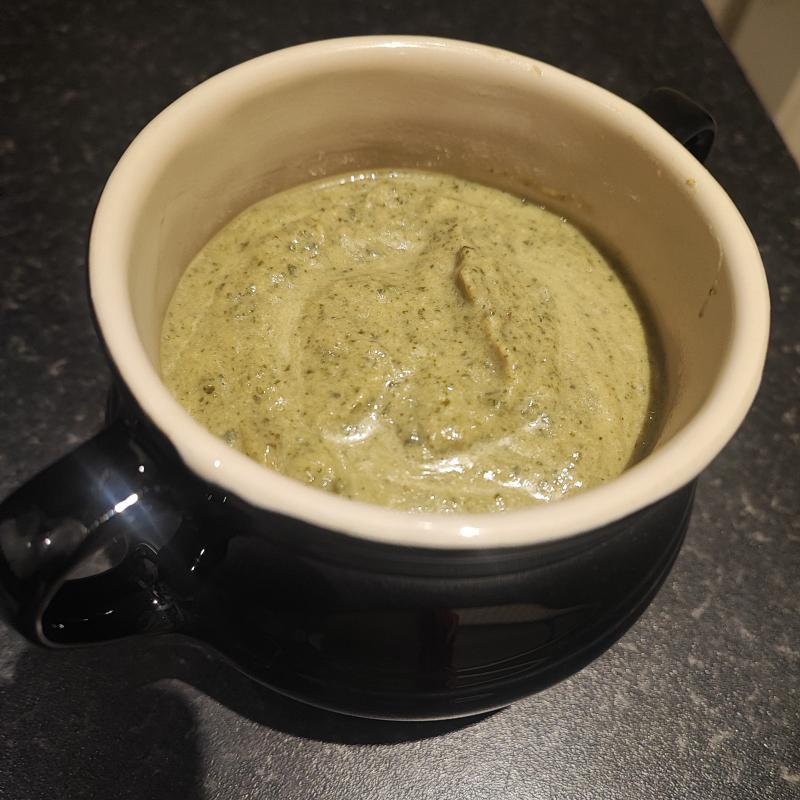 Broccoli and Kale pureed soup • Neperos